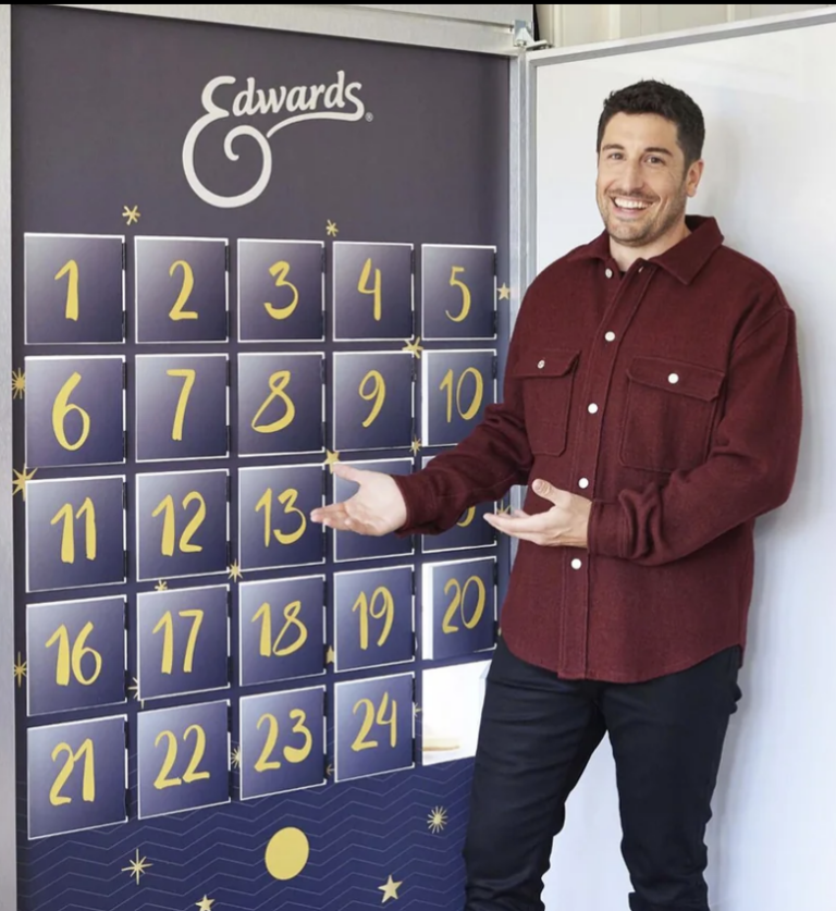 Enter the EDWARDS Desserts Holiday Calendar Sweepstakes - Freebie Mom